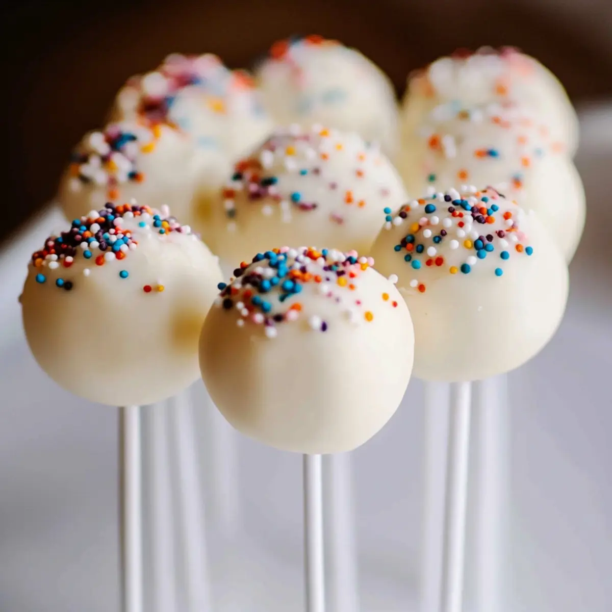 Delicious Almond Cake Pops: Easy Recipe for Sweet Treats